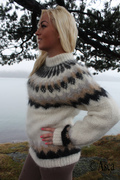 A Tribute to Asca | Sweatergirls